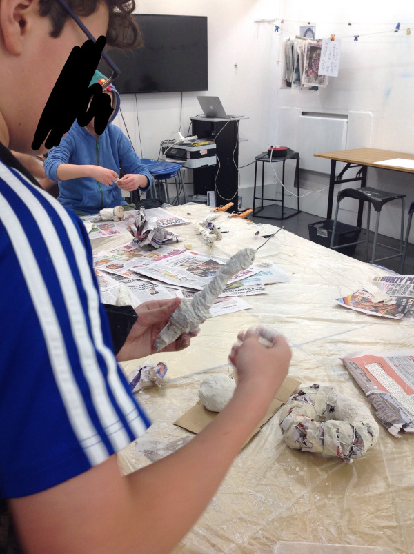 Wire and modroc sculpture – part 2 – Art Class London